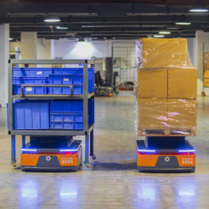 Base mobile robot AGV AMR Logistique Table-Top TT Dematic - Leobotics