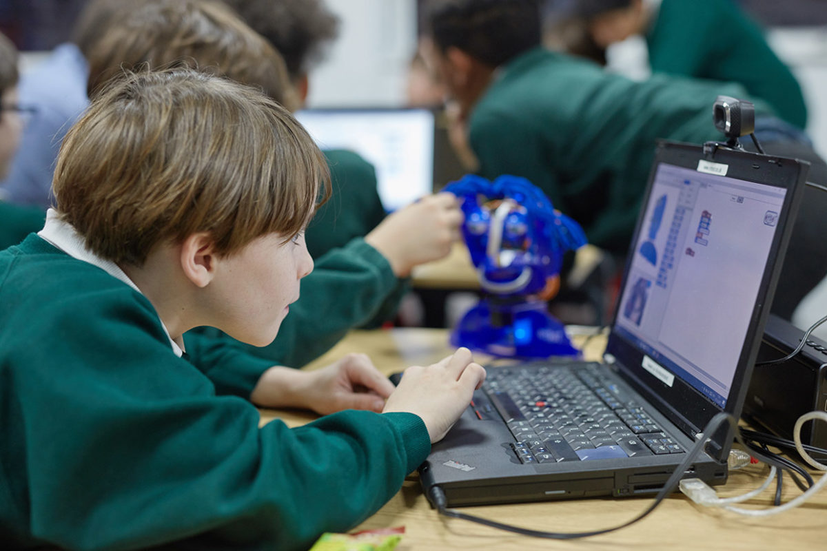 Kit robot éducatif construction programmation tête humanoide Ohbot 2.1 ...